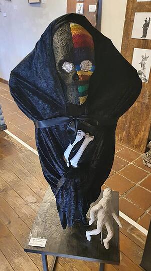 Engel mal anders: Ausstellung wirft neues Licht auf Himmelswesen ...