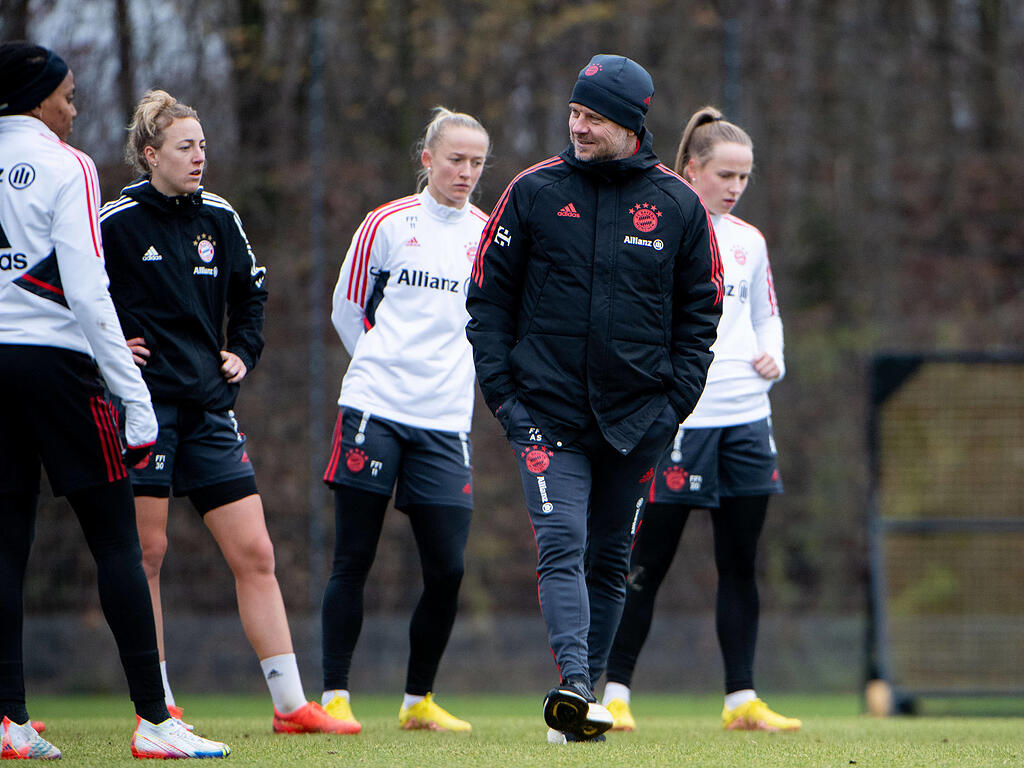 Der ewige Tüftler: Bayern-Coach Straus schaltet auch an Weihnachten ...