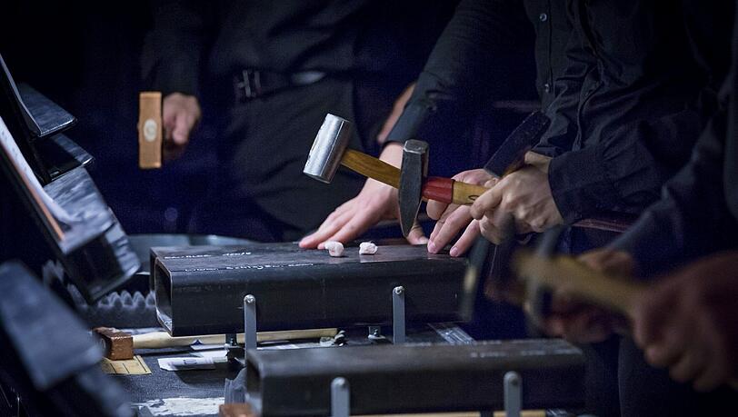 Simon Rattle dirigiert Wagners "Rheingold" im Herkulessaal | Abendzeitung München