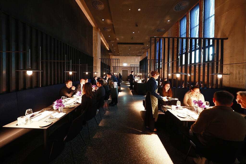 Restaurant Zeitlang in München: Hier kommen Gäste aus dem Staunen nicht heraus | Abendzeitung ...