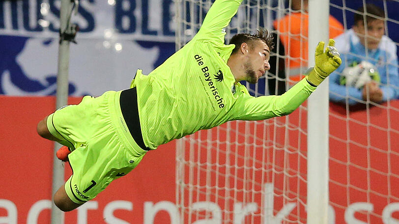 TSV 1860 München: Marco Hiller bleibt Stammtorwart der Löwen ...