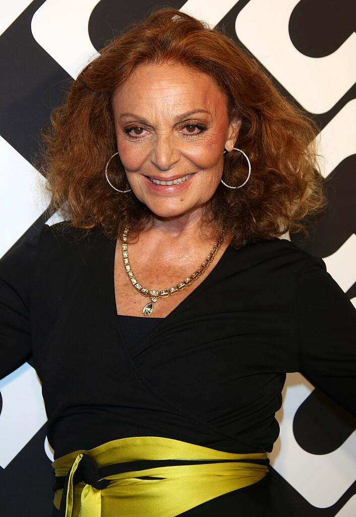 Diane von Fürstenberg (74) zeigt sich ungeschminkt im Badeanzug ... Diane von Fürstenberg (74) zeigt sich ungeschminkt im Badeanzug ...