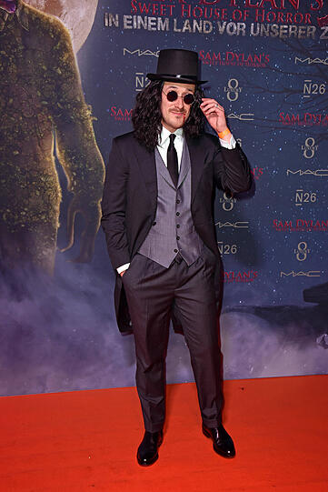 Halloween-Spektakel von Sam Dylan: Politiker-Sohn Joe Laschet feiert ...