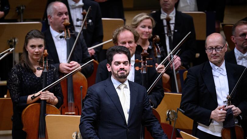 (AZ+) Musik frisch halten: Igor Levit und Israel Philharmonic Orchestra ...