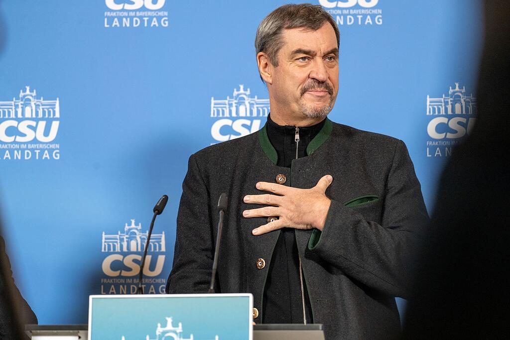 Bei Schulabschlüssen: Söder will Hymnenpflicht | Abendzeitung München
