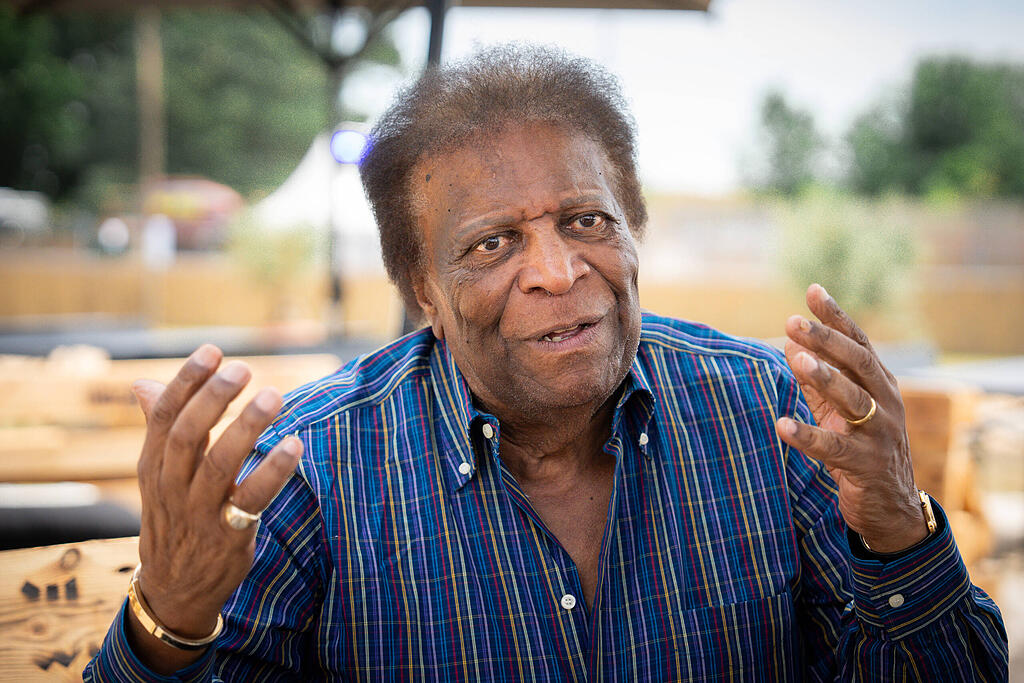 Roberto Blanco rechnet mit Schlagershows ab: "Fast immer die gleichen ...