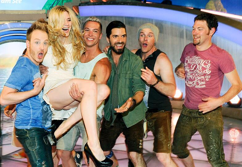 Po-Blitzer bei Florian Silbereisen: Larissa Marolt schwingt das ...