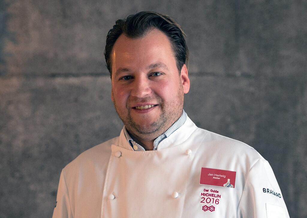 Münchner Sternekoch Jan Hartwig eröffnet Restaurant Jan am Königsplatz ...