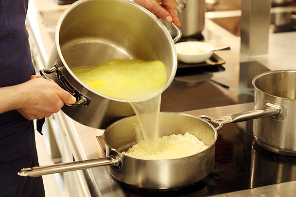 Tricks und Tipps für Zuhause: Münchner Spitzenkoch verrät seine ...