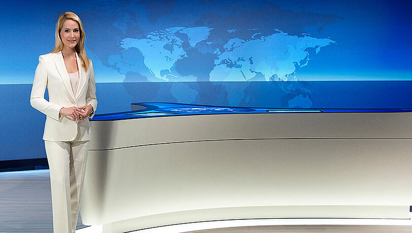 Judith Rakers zeigt erstmals Beine bei der "Tagesschau" | Abendzeitung ...