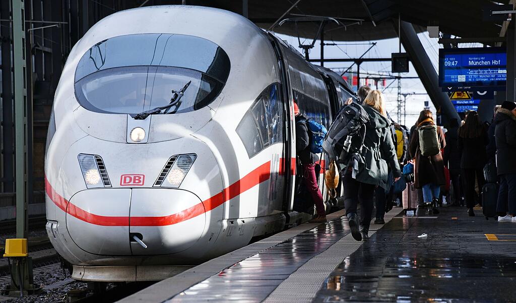 ICE zum Flughafen München: Bund tritt auf die Bremse | Abendzeitung München