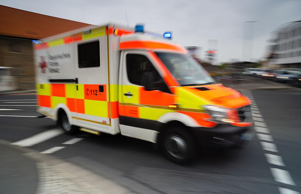 17-Jähriger in München nach Unfall schwer verletzt – Pkw-Fahrer ergreift die Flucht ...