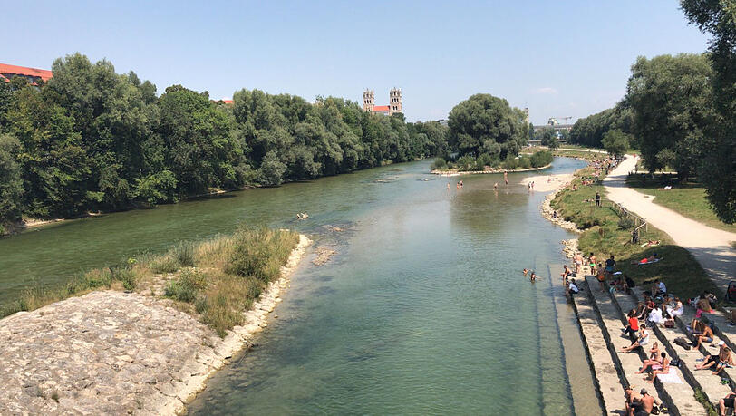 Hitze in München: Niedriger Wasserstand - geht es der Isar gut ...