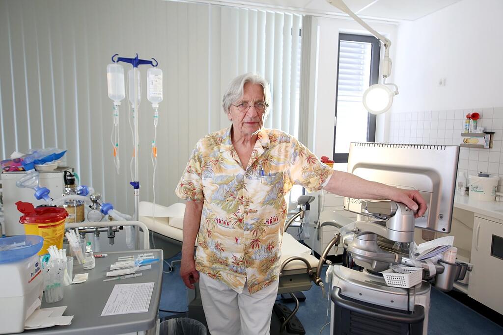 Arzt Friedrich Stapf aus München: Über 120.000 Abtreibungen in 50 ...