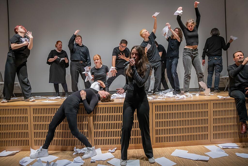 Elke Bauer über die Förderung junger Theater-Talente: "Maxi Schafroth ...