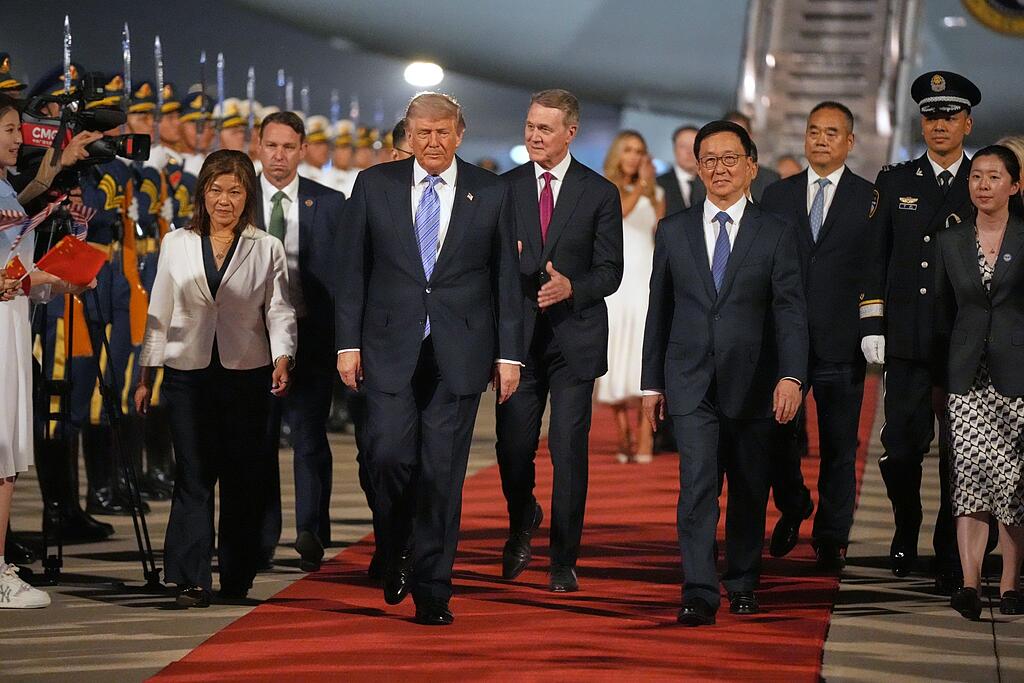 US-Präsident Trump erreicht Peking zu China-Besuch | Abendzeitung München