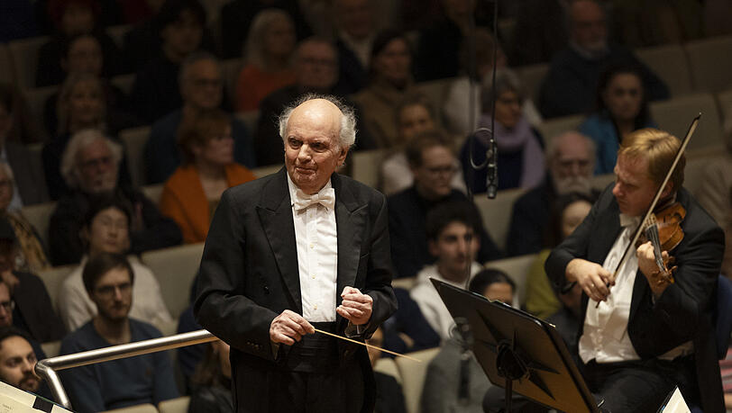 (AZ+) BR-Orchester im Herkulessaal in München: Janowski dirigiert ...