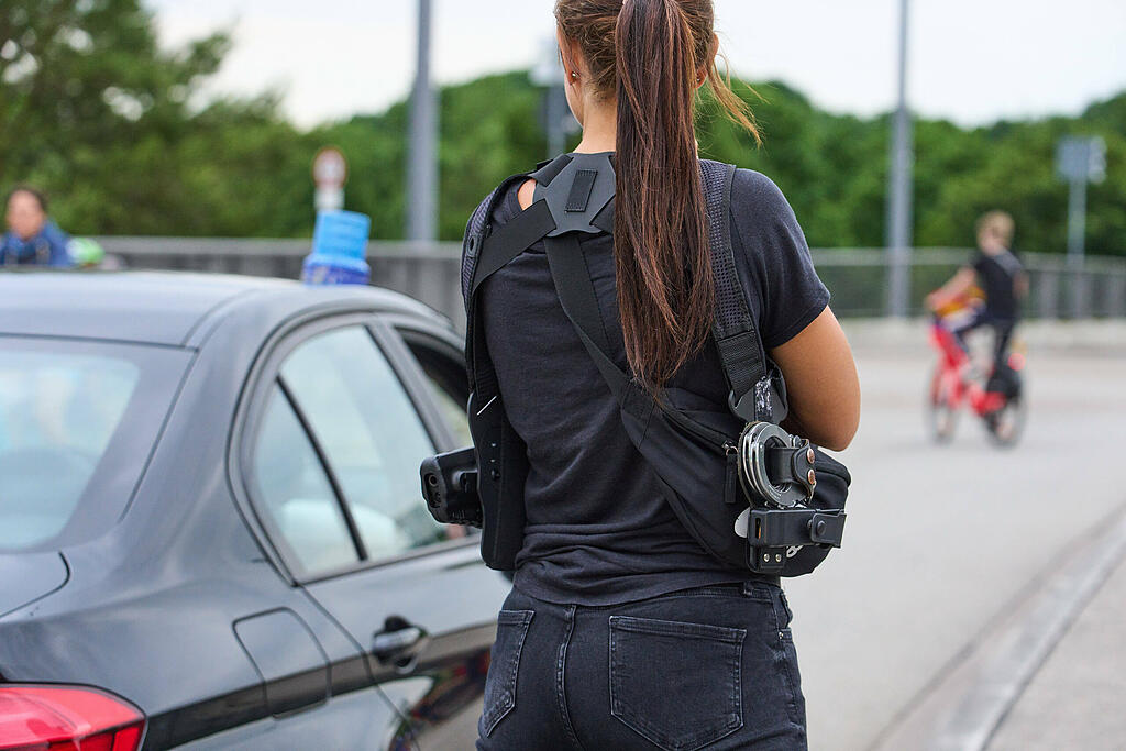 Zielfahnder erfolgreich: Polizei nimmt Barfuß-Täter fest | Abendzeitung ...