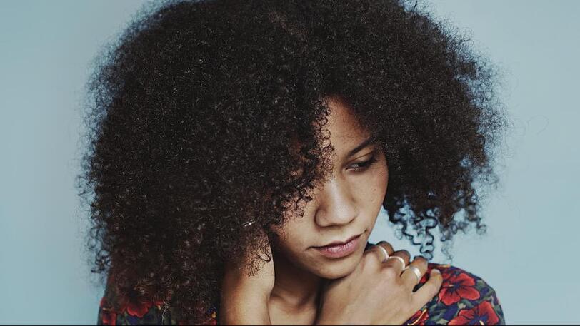 Münchner Musikerin Armi Warning: Neues Album Momentan | Abendzeitung ...