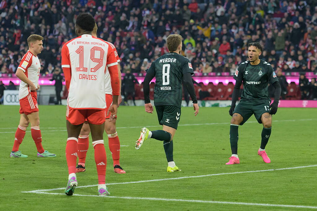 Noten zum FC Bayern gegen Werder Bremen: Davies ganz schwach | Abendzeitung München