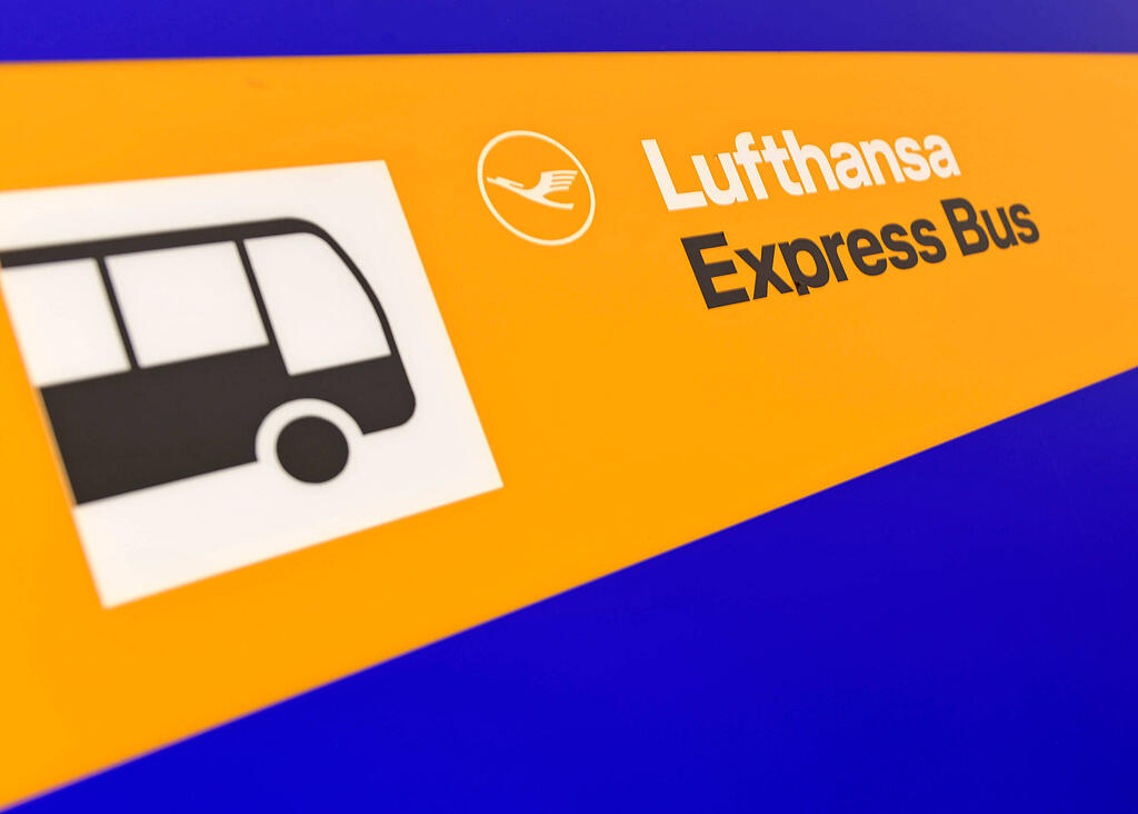 Im Bus zum Flughafen: Deutschlandticket auch im Lufthansa-Express ...