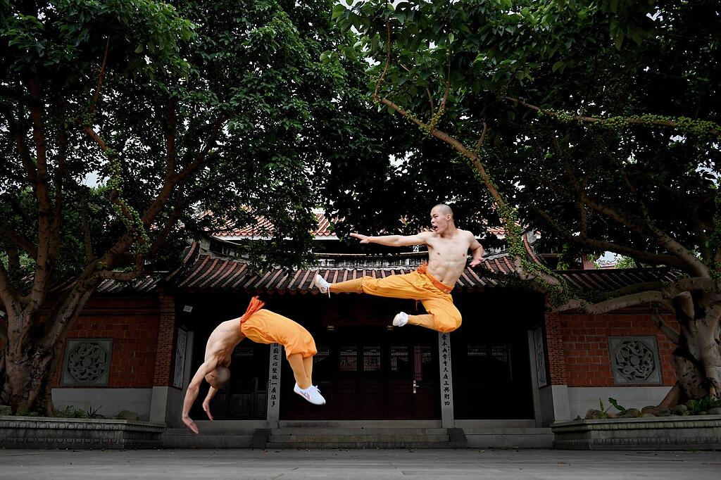 Münchner Shaolin Marc Gassert: An manchen Tagen spüren wir die Kraft ...