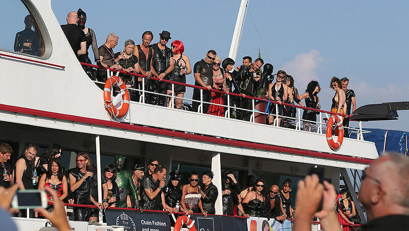Lack und Leder: Frivole Fetisch-Party am Bodensee | Abendzeitung München