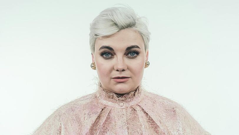 Sängerin ela.: Das ist ihre Botschaft zum Weltfrauentag | Abendzeitung ...