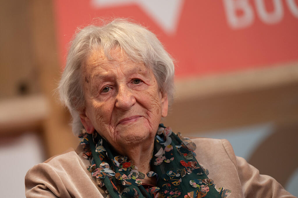 Neuer Roman von Deutschlands Krimi-Lady Ingrid Noll – "Tea Time": Im ...