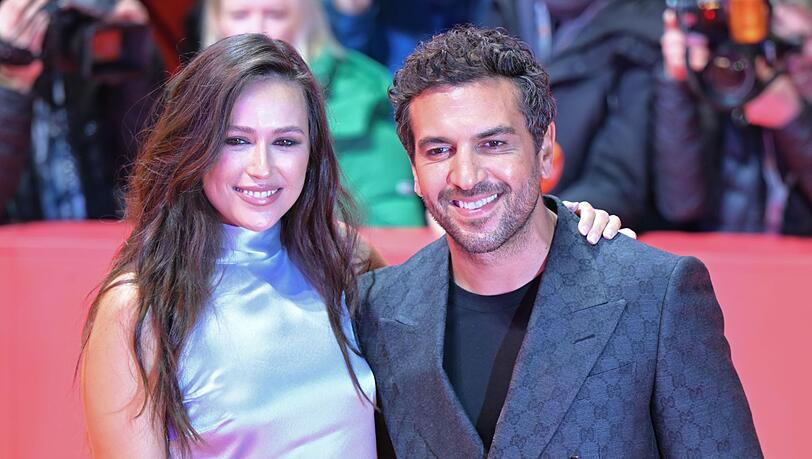 Ehefrau von Elyas M’Barek: Jessica überrascht mit Nacktauftritt | Abendzeitung München