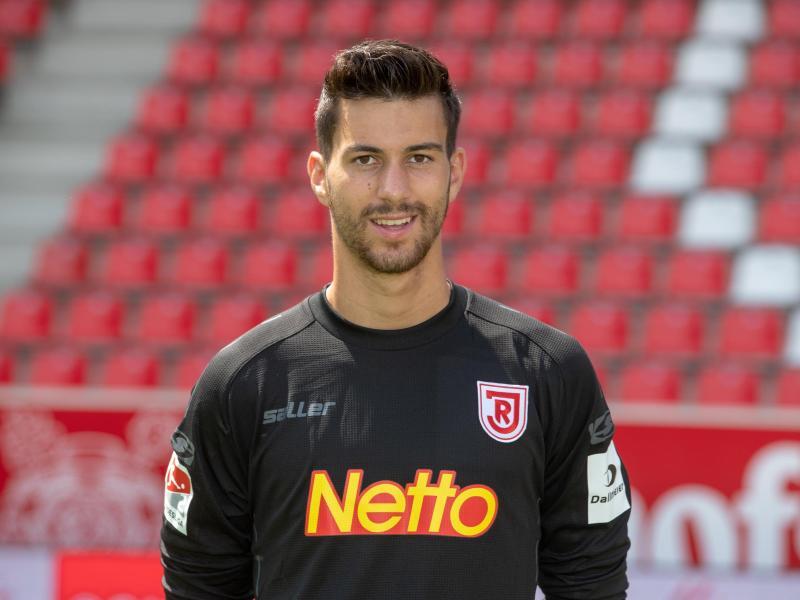 Regensburg verlängert Vertrag mit Ersatztorhüter Weidinger ...