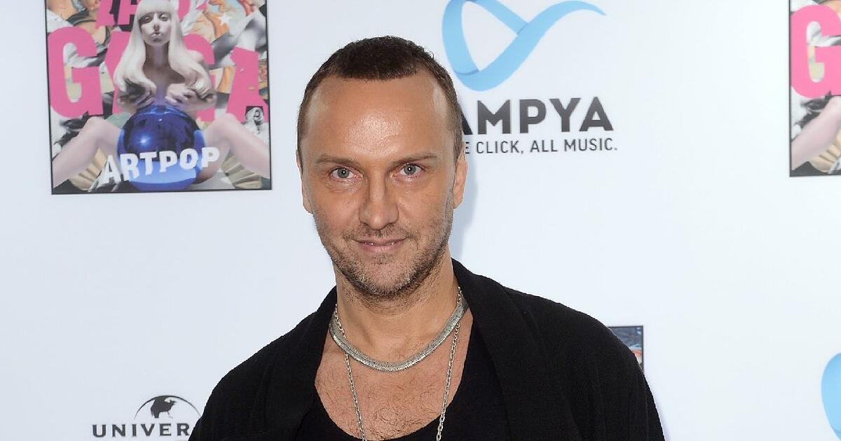 "Verliebt in Berlin"-Star Hubertus Regout outet sich als Transfrau ...