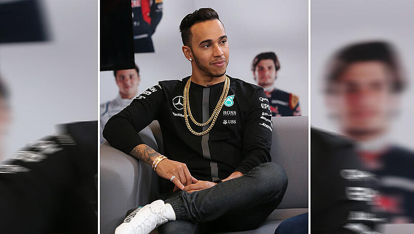 Formel Protz: Lewis Hamilton mit Bling-Bling-Ketten | Abendzeitung München