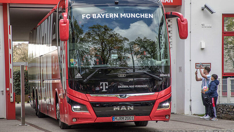 Verwunderlich Bus Fc Bayern Ebenbild