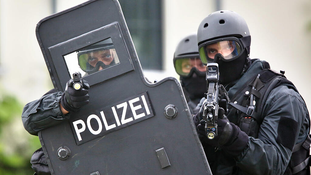 Solln: Mann bedroht Uber-Fahrer mit Waffe – SEK im Einsatz | Abendzeitung München