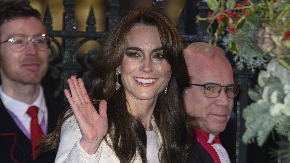 Prinzessin Kate präsentiert Weihnachtskarte zum Gottesdienst ...
