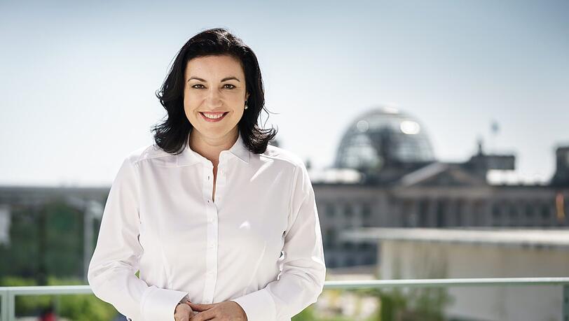 FC-Bayern-Fan Dorothee Bär: Natürlich trage ich im Stadion mein Trikot ...