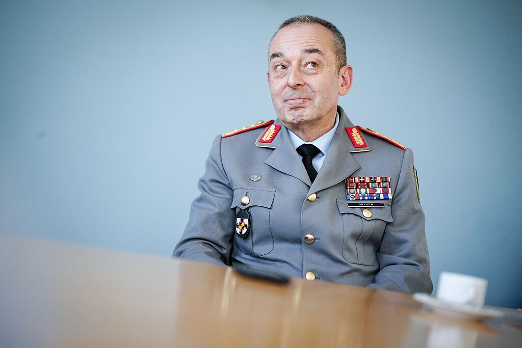 Generalinspekteur Breuer: Vorbereitungen für ukrainische Offensive ...