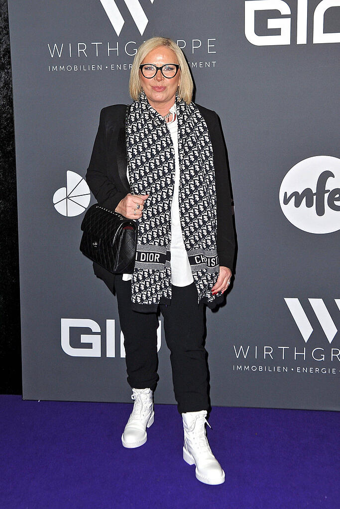 Claudia Effenberg hat sich zurückgezogen: So schlimm war das Jahr 2022 ...