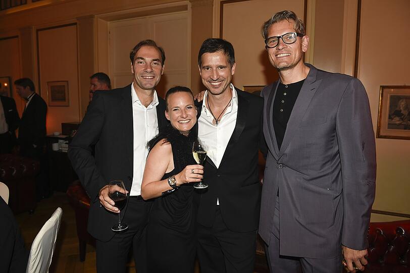 Promis feiern "James Bond"-Party im Hotel Atlantic | Abendzeitung München