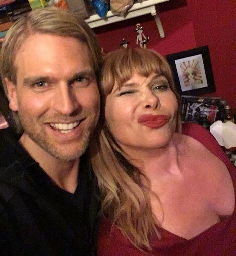 Wer ist Sandra Steffl aus München? Woher kennt man die Schauspielerin ...