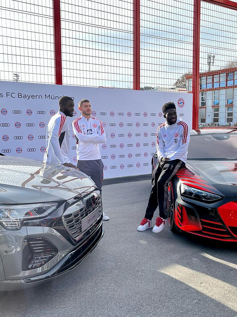 Neue E-Flitzer für die Stars des FC Bayern | Abendzeitung München