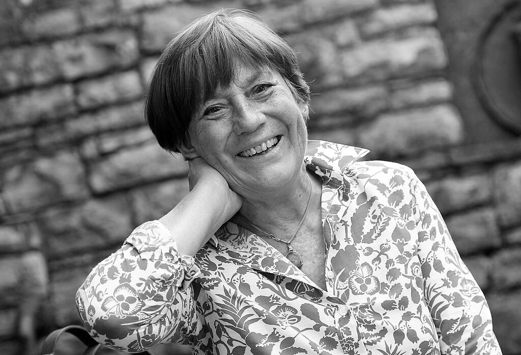 Monika Gruber, Markus Söder und Maria Höfl-Riesch: Promis gedenken Rosi Mittermaier (†72 ...