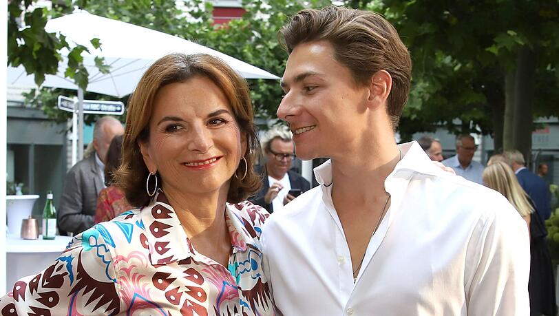 Nachwuchs für Claudia Obert (60)? Sie will ein Kind von ihrem Max (24 ...