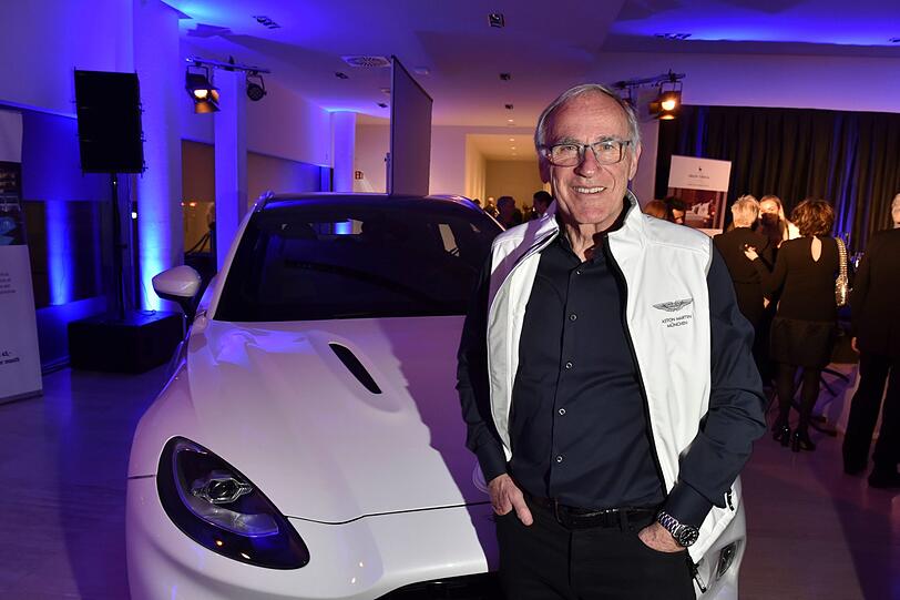 Party bei Aston Martin: Promis fahren auf den Bachelor ab ...