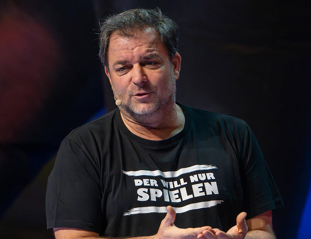 Martin Rütter warnt vor großem Fehler: "Redet mit euren Tierärzten ...