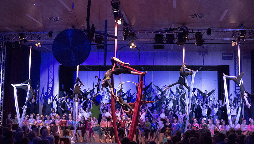 Gymnasium Max-Josef-Stift präsentiert: 20 Jahre Majostics ...