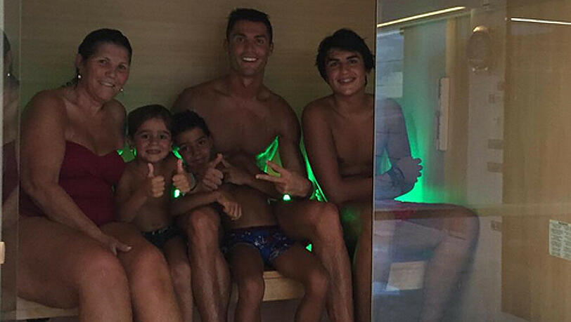 Cristiano Ronaldo schwitzt in der Sauna | Abendzeitung München