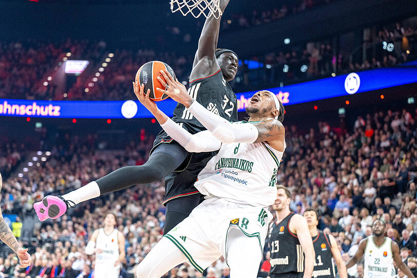 FC Bayern Basketball: Andreas Obst führt Team mit magischen Dreiern zum ...