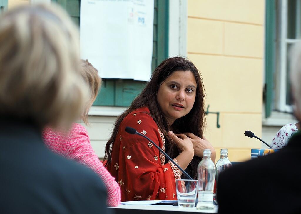 Roman Identitti von Mithu Sanyal: Ist Identität nur ein Konstrukt? | Abendzeitung München